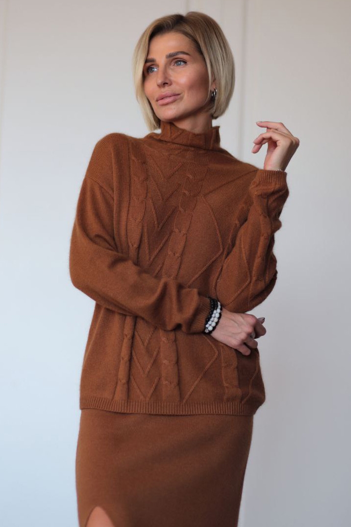 Свитер из кашемира с косами темно-коричневый LND23-15A-3051 купить в Москве — интернет-магазин ...